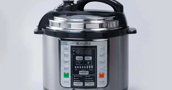 Wonderchef Nutri Pot Electric Pressure Cooker with 7-in-1 Functions 3 Liter